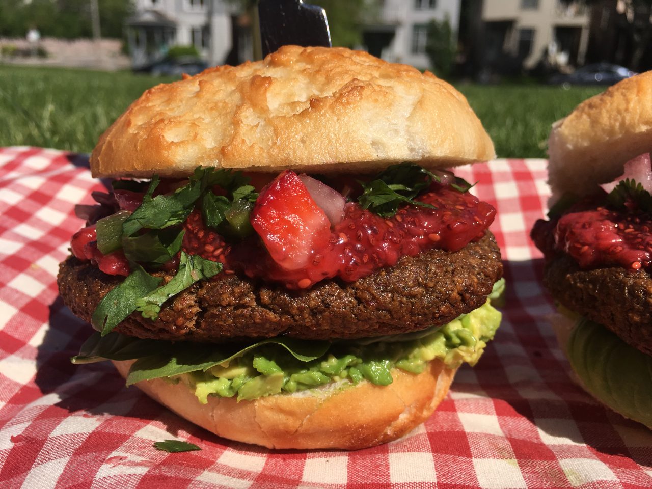 Strawberry Basil Burger (V/GF) – Bunny's Bite