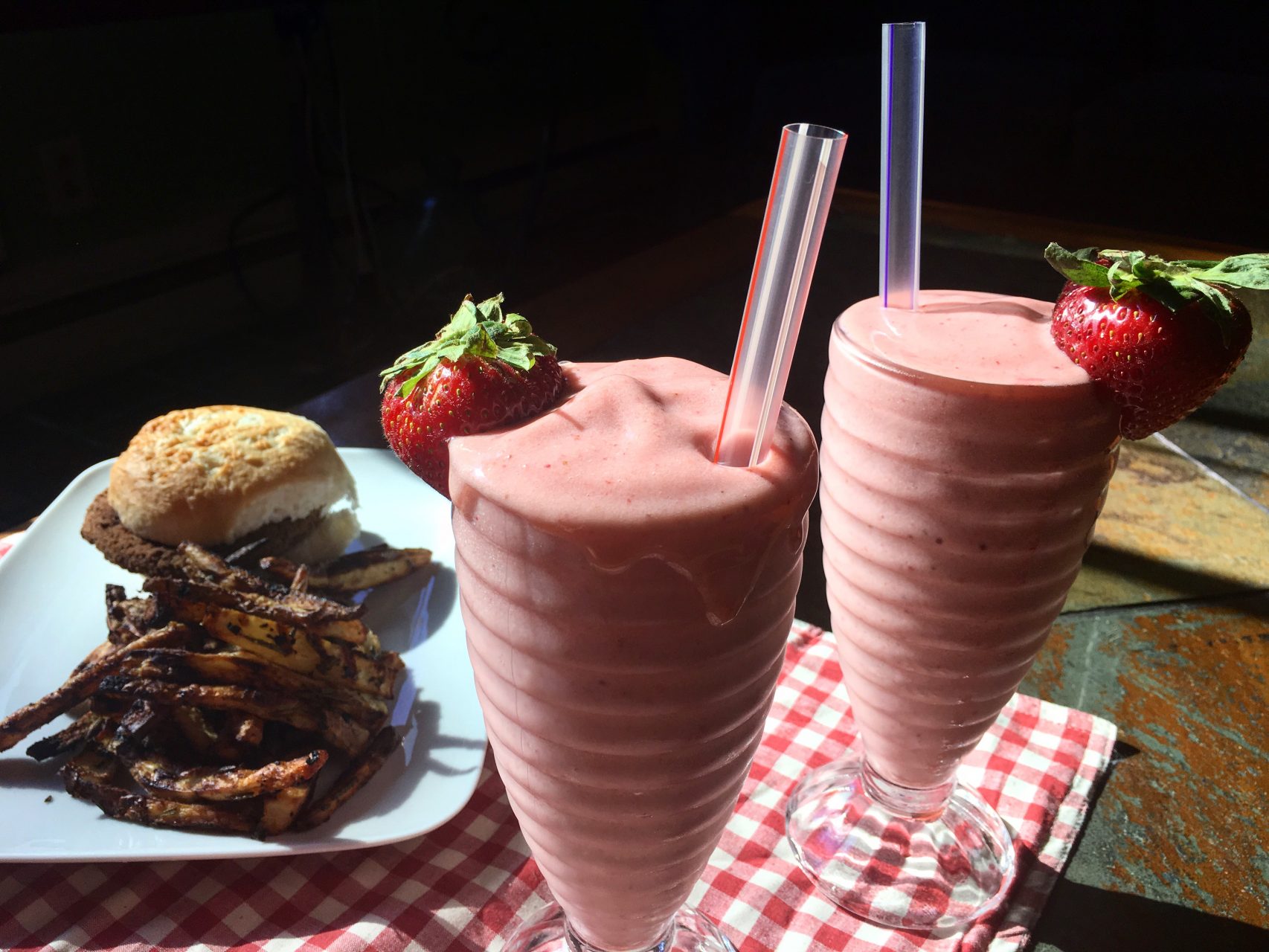 Vegan Strawberry Milkshake – Bunny's Bite