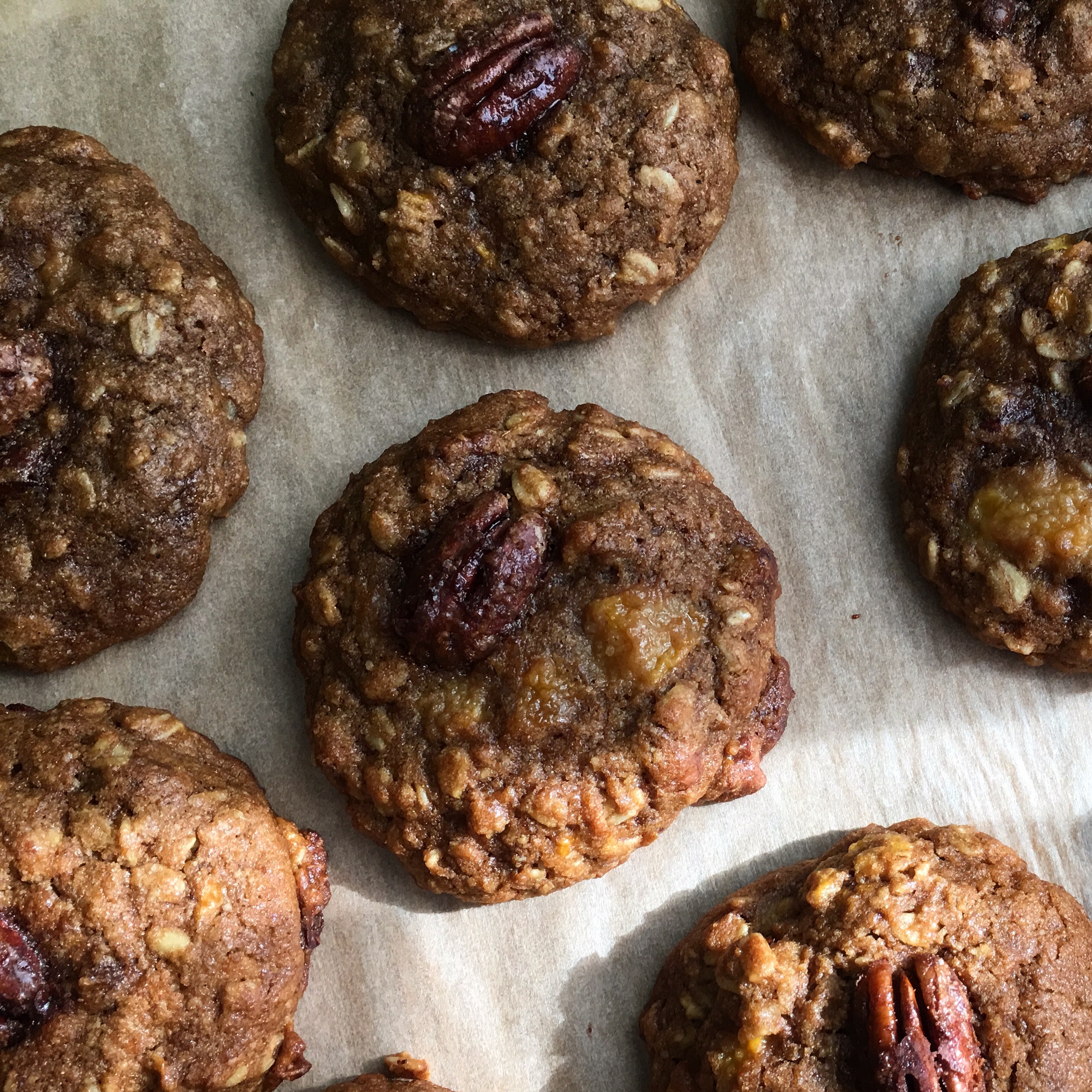 Maple Mango Pecan Cookies (V/GF) – Bunny's Bite
