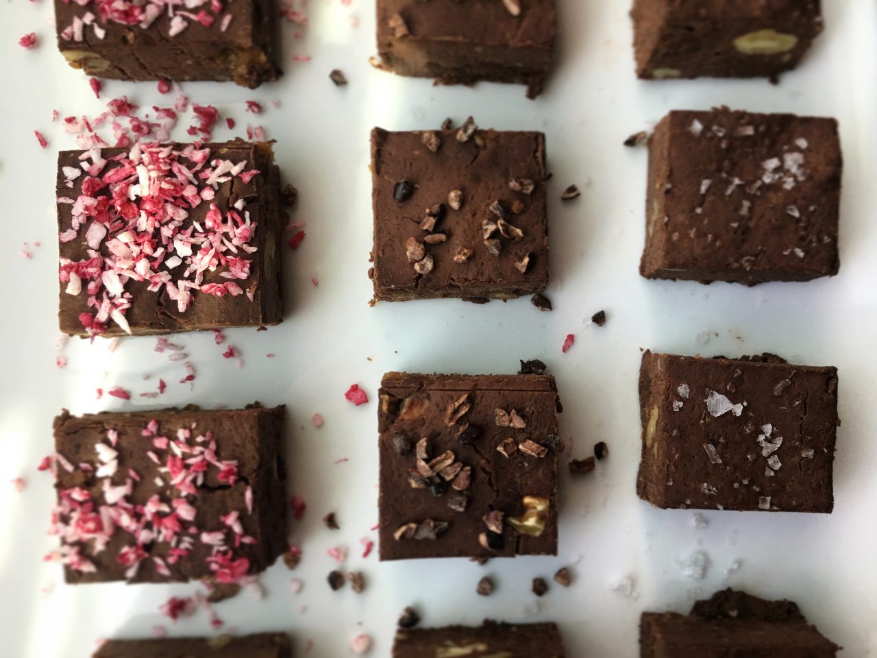 Chocolate Walnut Fudge (V/GF) – Bunny's Bite